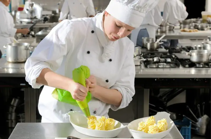 7 Female Pastry Chefs We Adore - Women Chefs