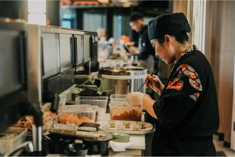 8 Female Thai Chefs We Adore - Women Chefs