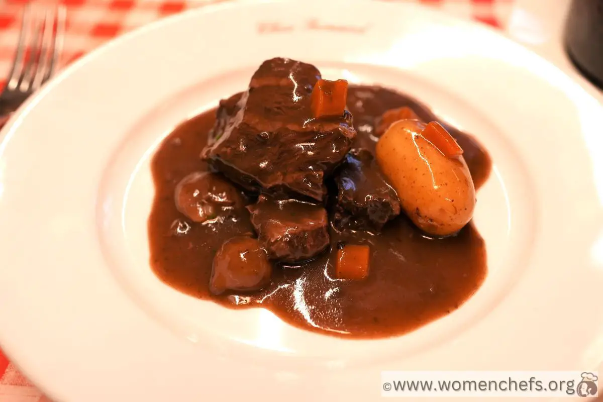 15 Amazing Beef Stew Side Dishes - Women Chefs