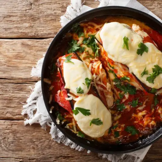 8 Amazing Paula Deen White Chicken Chili Recipes To Try Today - Women Chefs